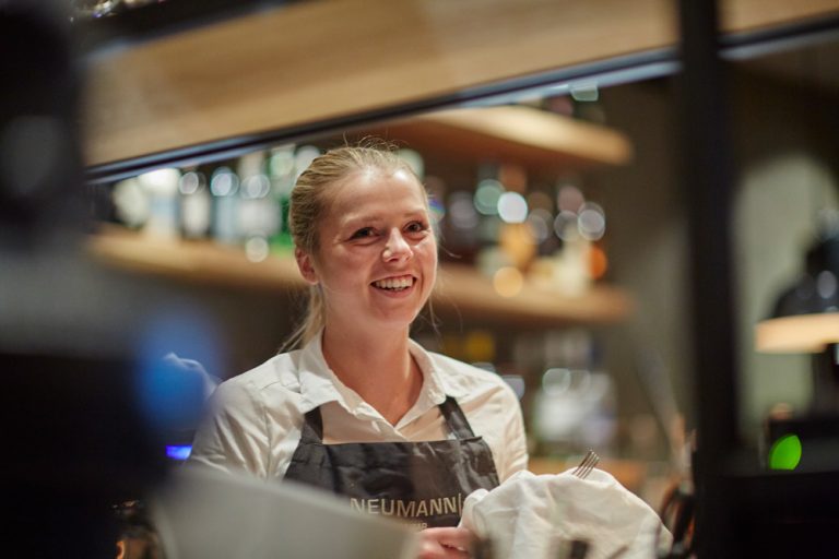 Home - NEUMANNS BISTRO